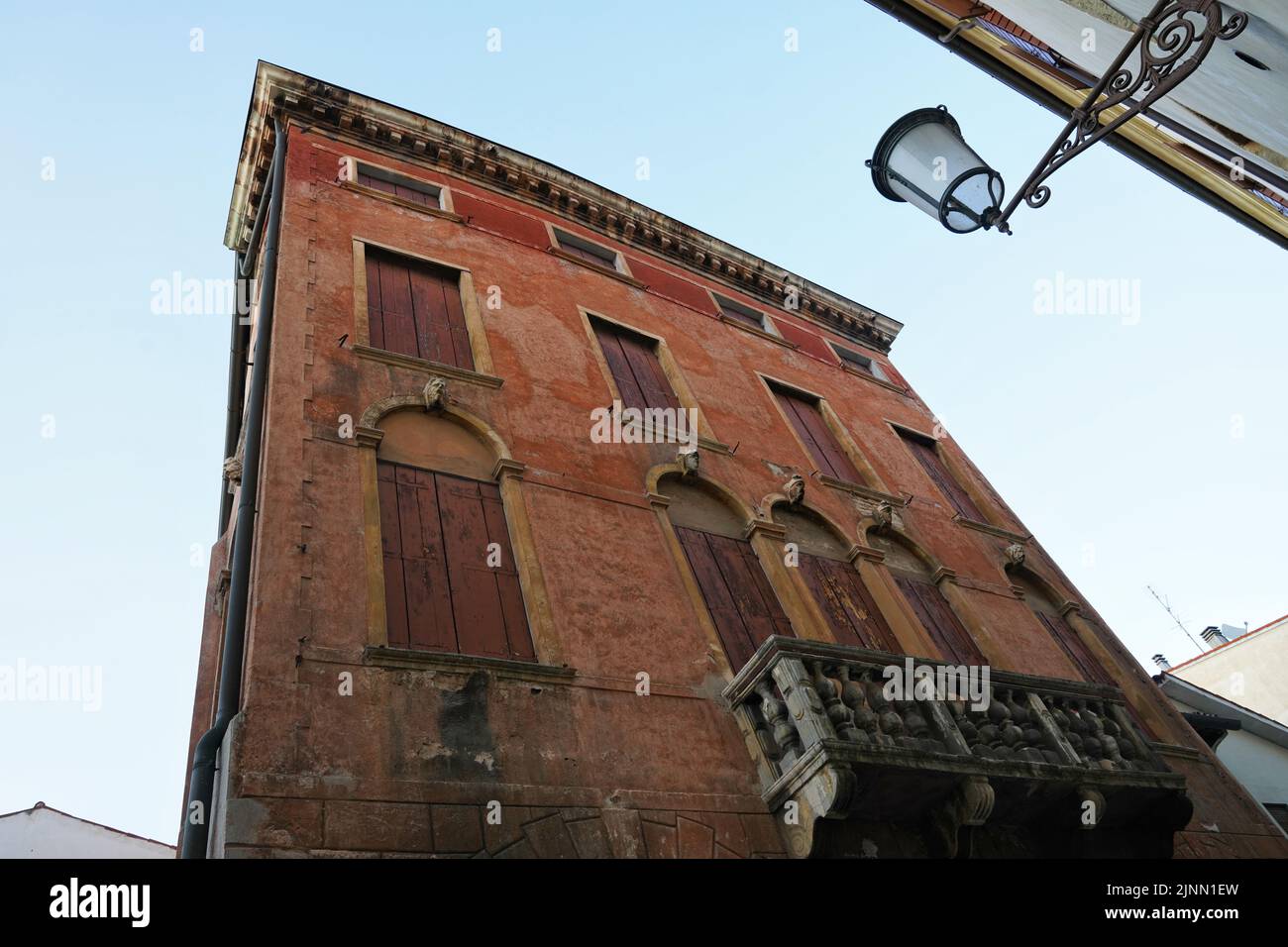 Italian renaissance balcony hi-res stock photography and images - Alamy
