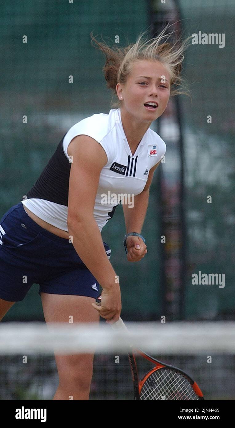 14 YEAR OLD TENNIS PLAYER JADE CURTIS COMPETING AT SOUTHSEA, HANTS. PIC ...