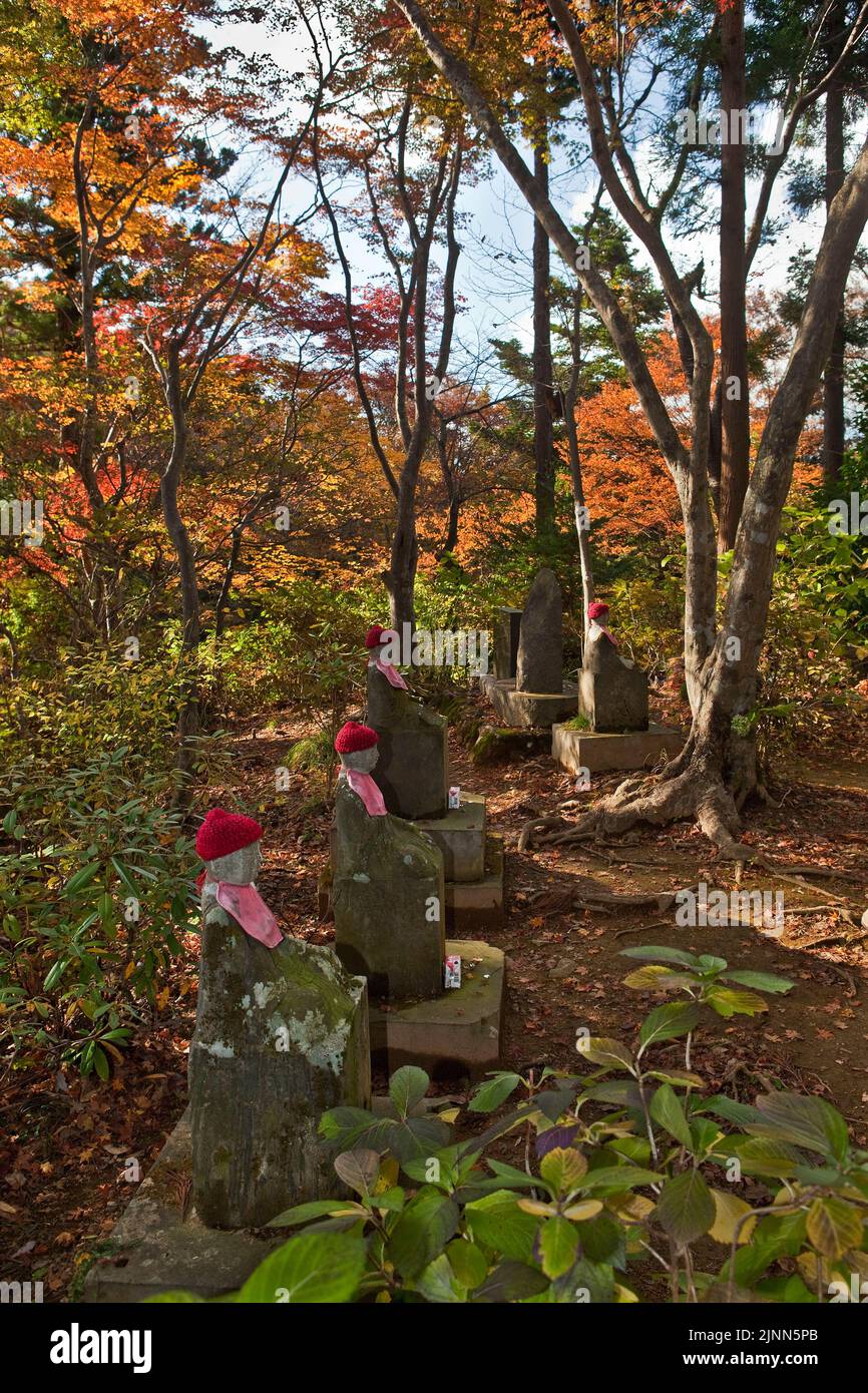 Jizo statues at Mt. Takao in autumn, Japan Stock Photo - Alamy
