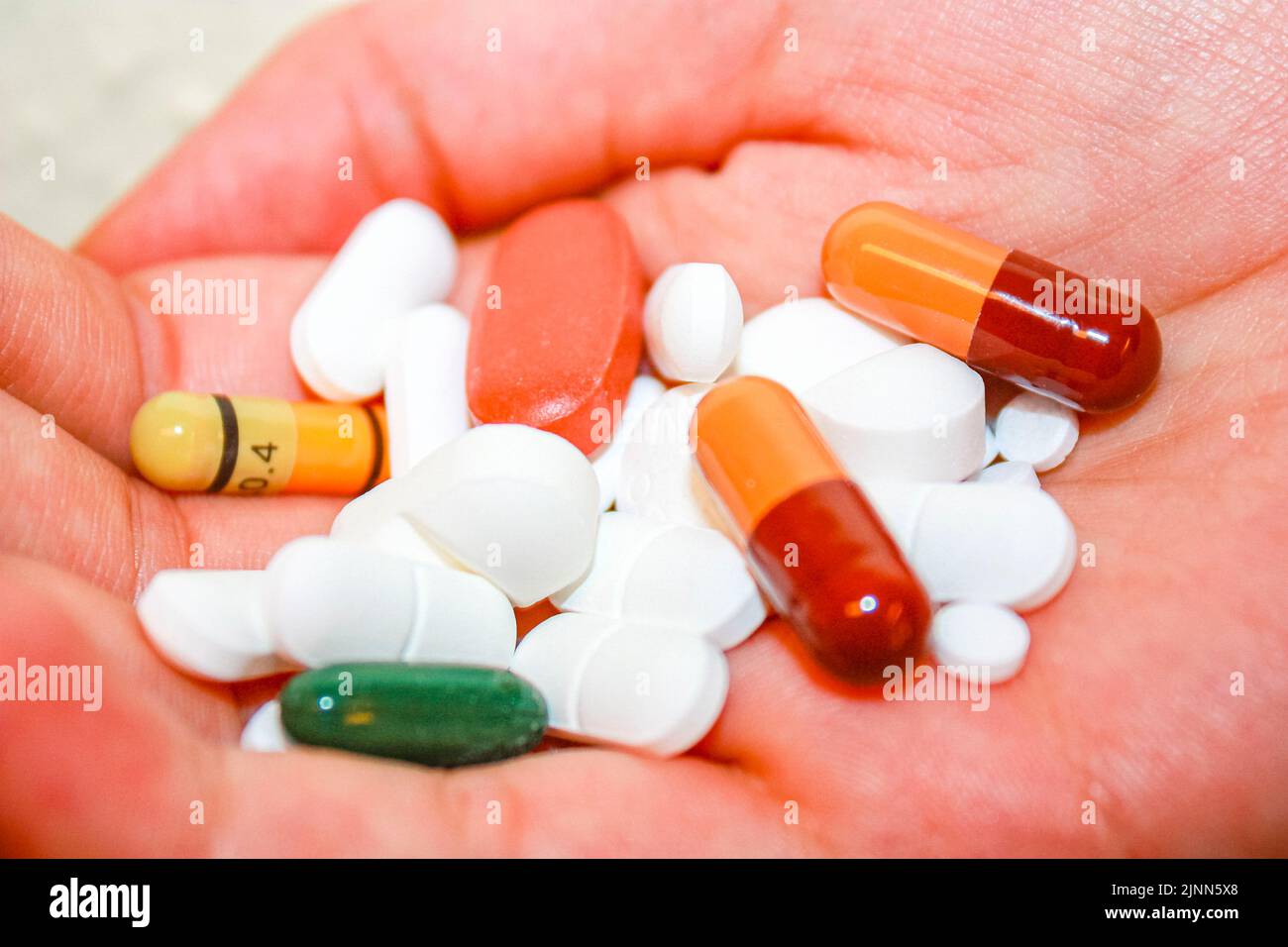 Nicotine tablets hi-res stock photography and images - Alamy