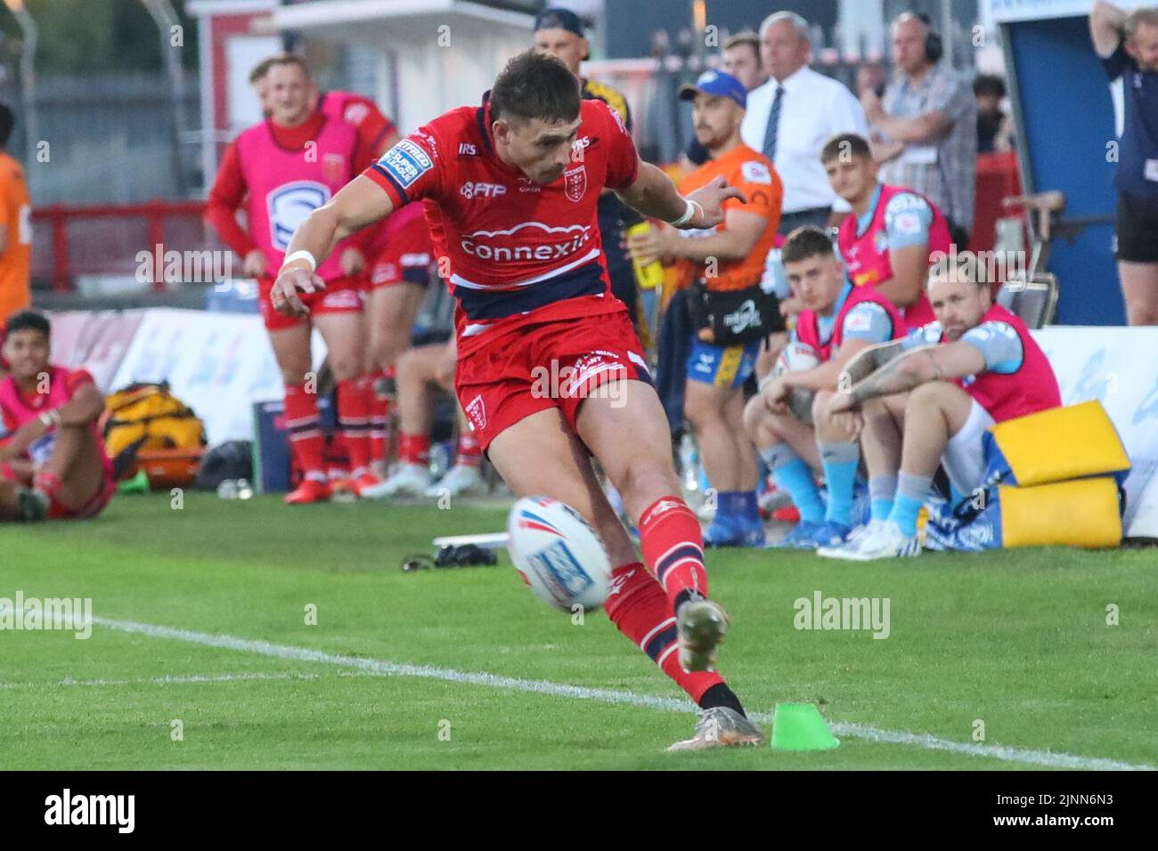 Sam Wood #24 of Hull KR kicks the conversion kick Stock Photo - Alamy
