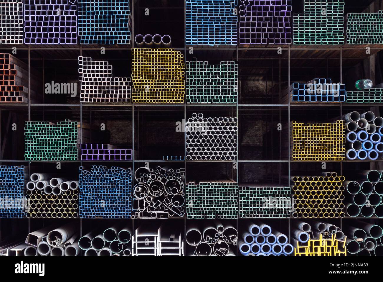 Pipe structures structures hi-res stock photography and images - Alamy