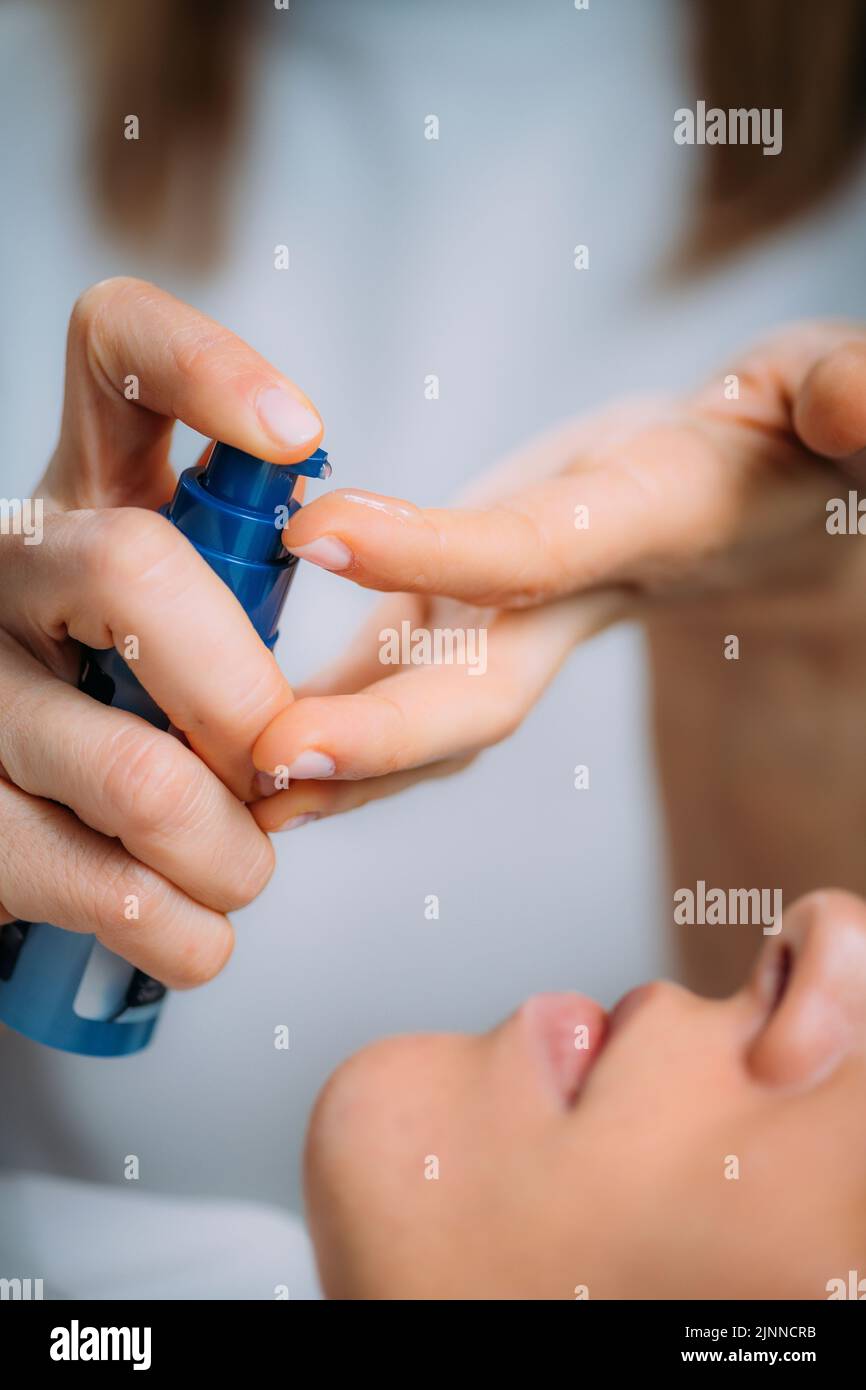 Retinol serum hi-res stock photography and images - Alamy