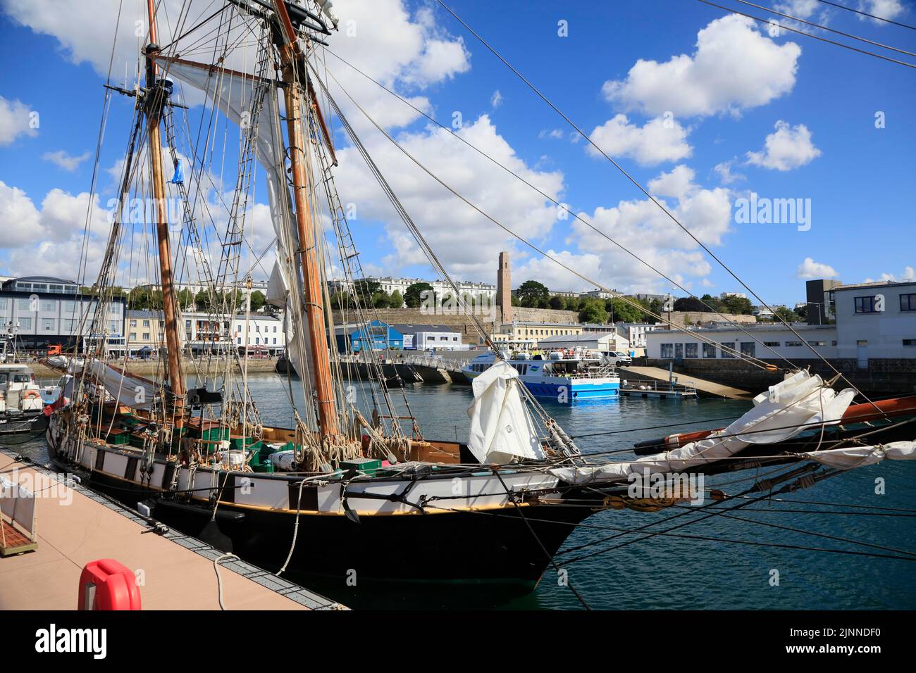 Sailing ship La Recouvrance, replica of a historic Aviso in the Port de ...