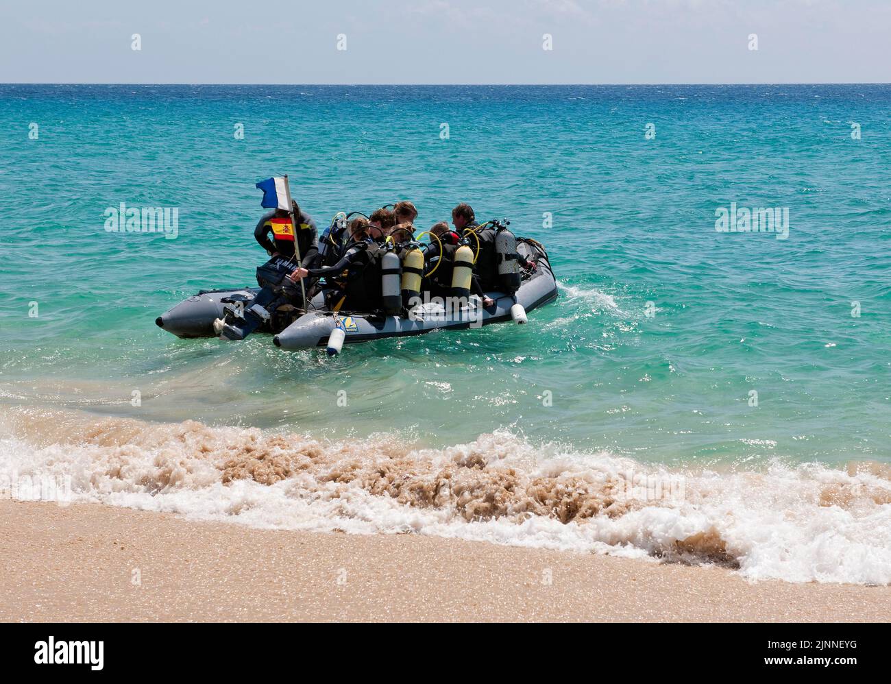 Scuba gear hi-res stock photography and images - Alamy