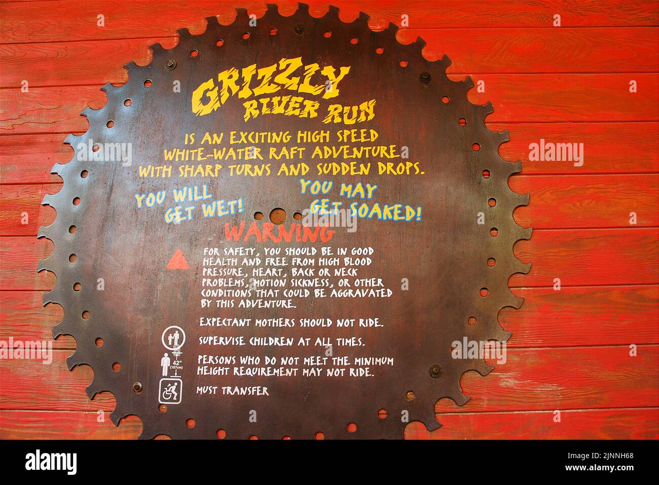 Thrill rides hi-res stock photography and images - Alamy