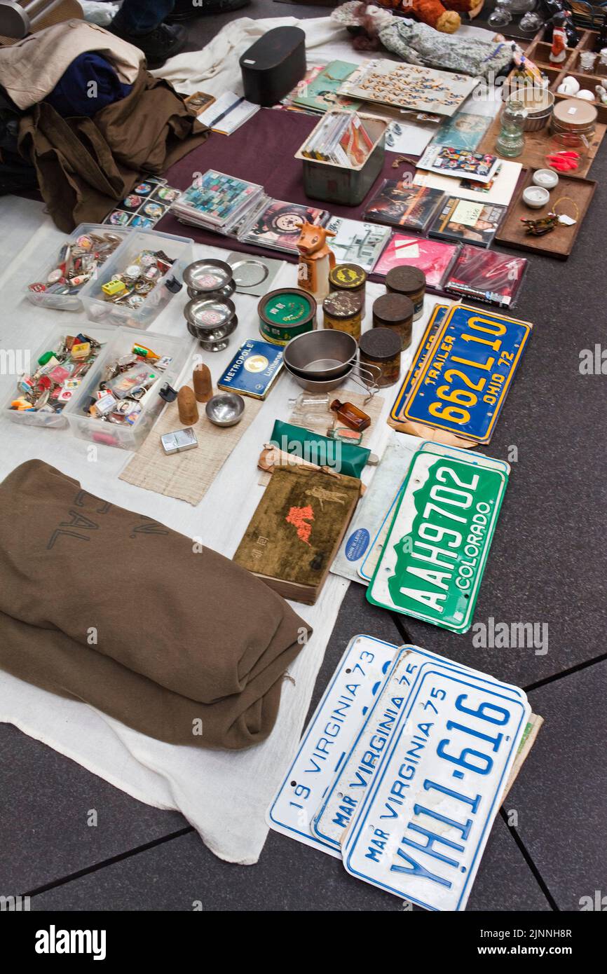 Monthly antique market in Yurakucho, Tokyo, Japan Stock Photo - Alamy