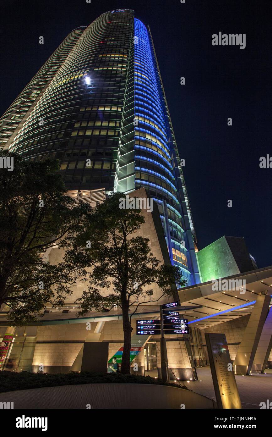 Cyberpunk tokyo tower hi-res stock photography and images - Alamy