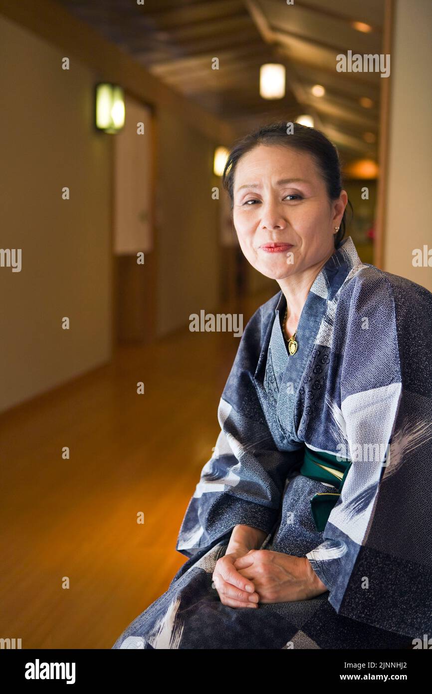 Woman in Yukata onsen Japan Stock Photo - Alamy