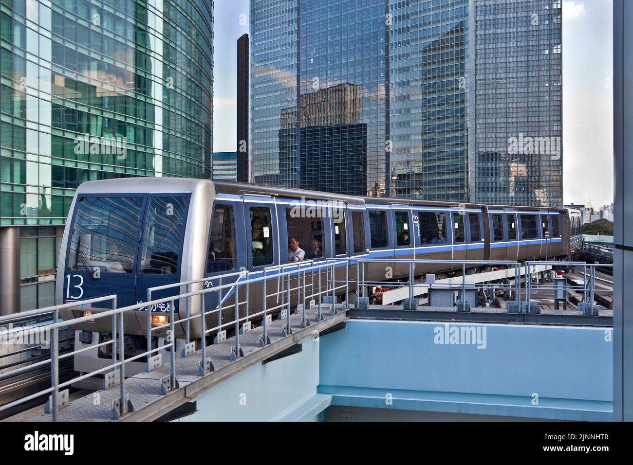 Yurikamome automated elevated train arriving Shodome Tokyo Japan Stock ...