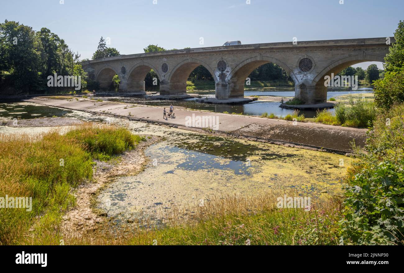 Scotland, UK. 12th Aug, 2022. 12th August 2022. River Tweed, Coldstream ...
