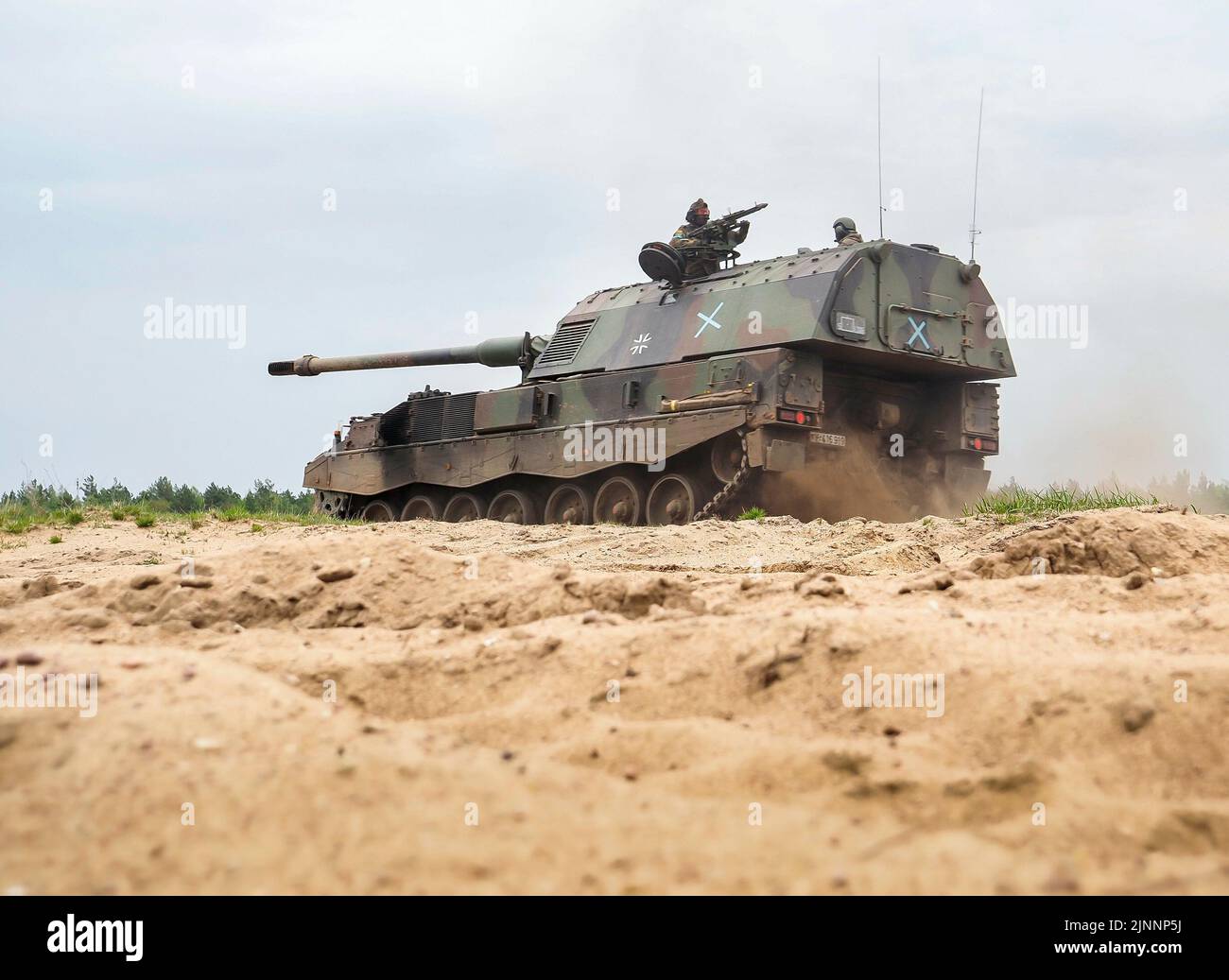 Rukla, Litauen. 11th May, 2022. Panzerhaubitze 2000 of the Bundeswehr ...