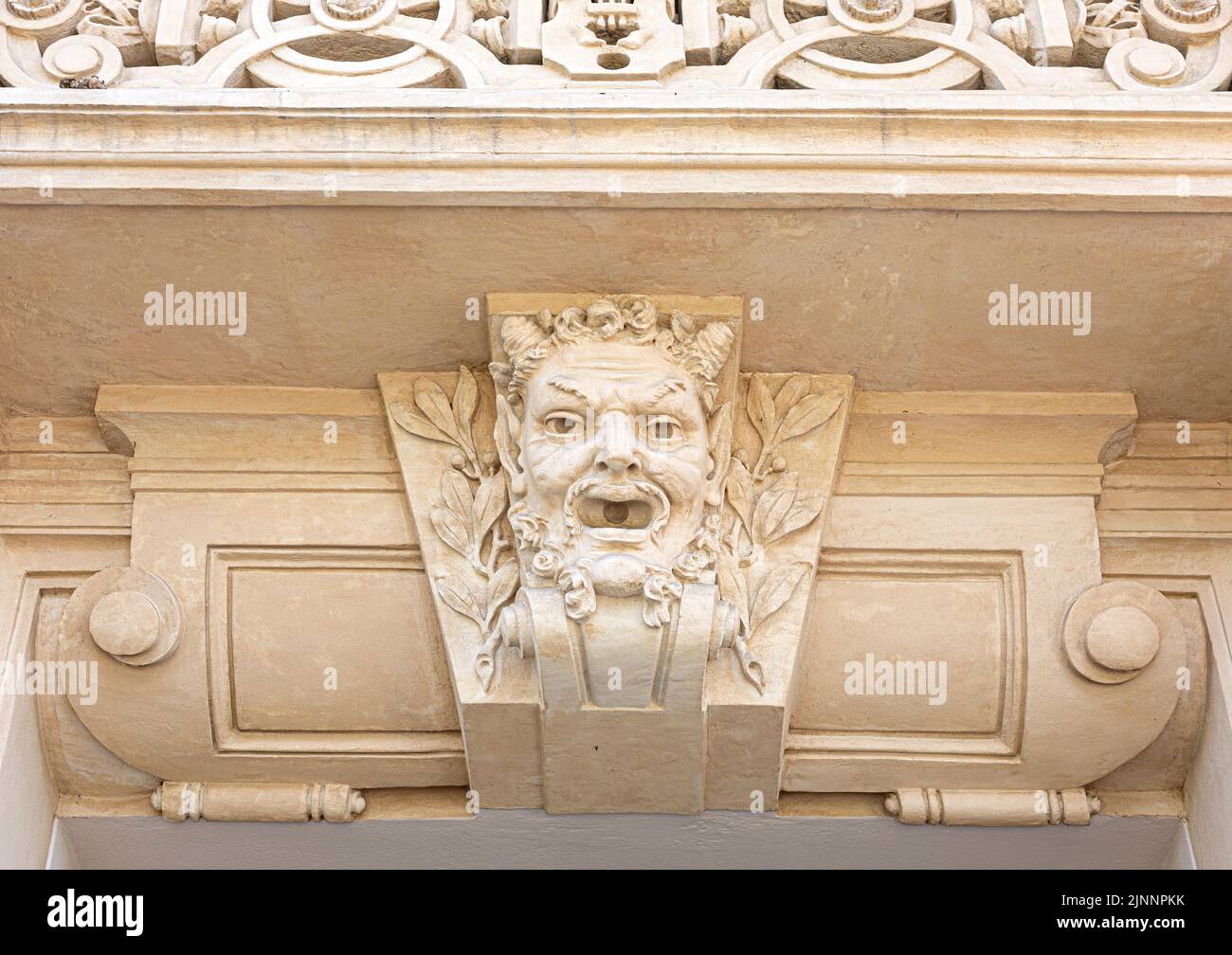 Detail mascaron hi-res stock photography and images - Alamy