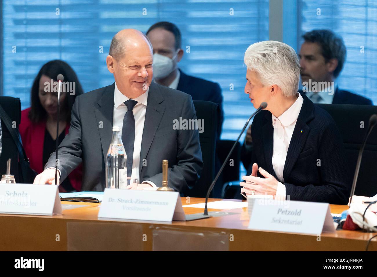 Federal Chancellor Olaf Scholz, SPD visits the defense committee chaired by Dr. Marie Agnes ...