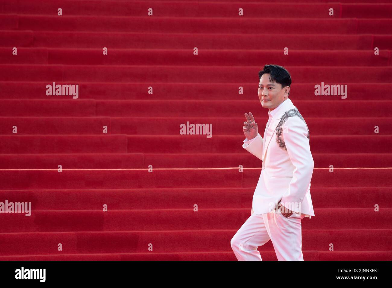 2022 singer hi-res stock photography and images - Alamy