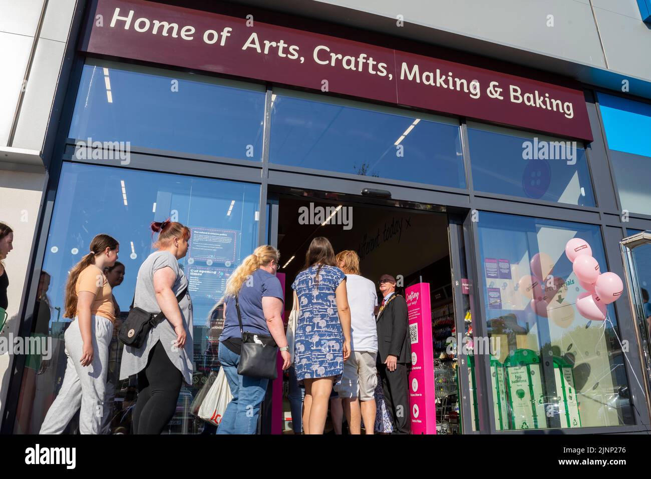 London Road Retail Park, Southend on Sea, Essex, UK. 13th Aug, 2022 ...