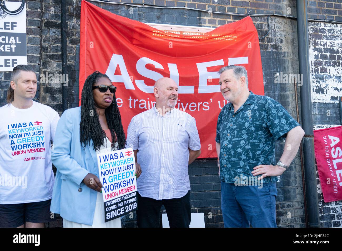 Labour mp's picket line hi-res stock photography and images - Alamy