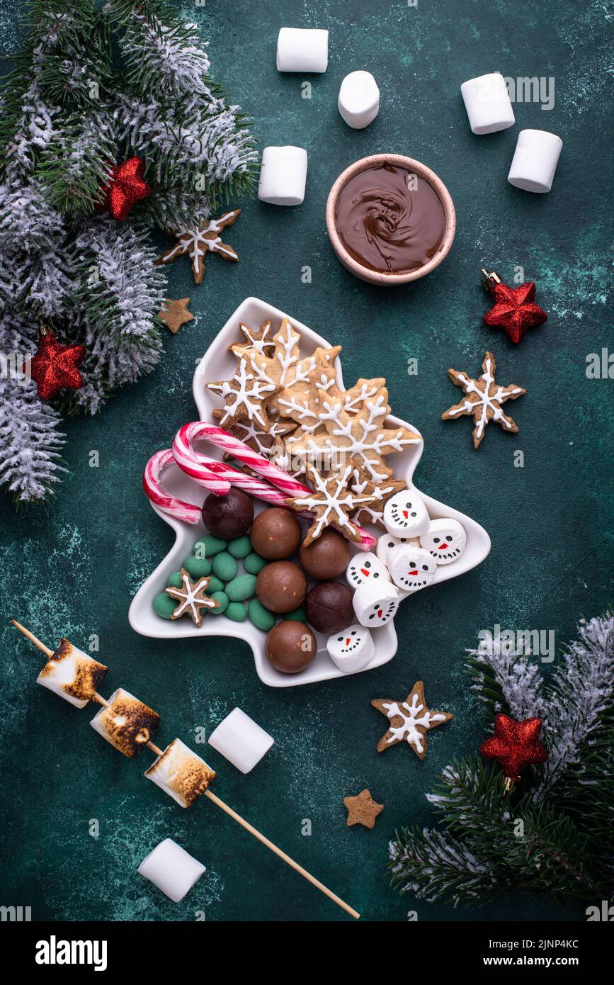 Christmas sweets, cookies and marshmallow Stock Photo - Alamy