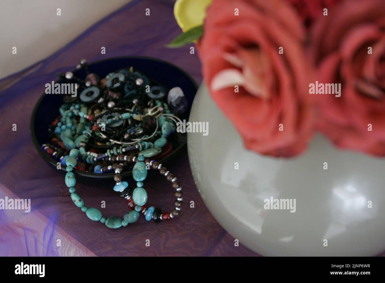 Ladies dressing table hi-res stock photography and images - Alamy