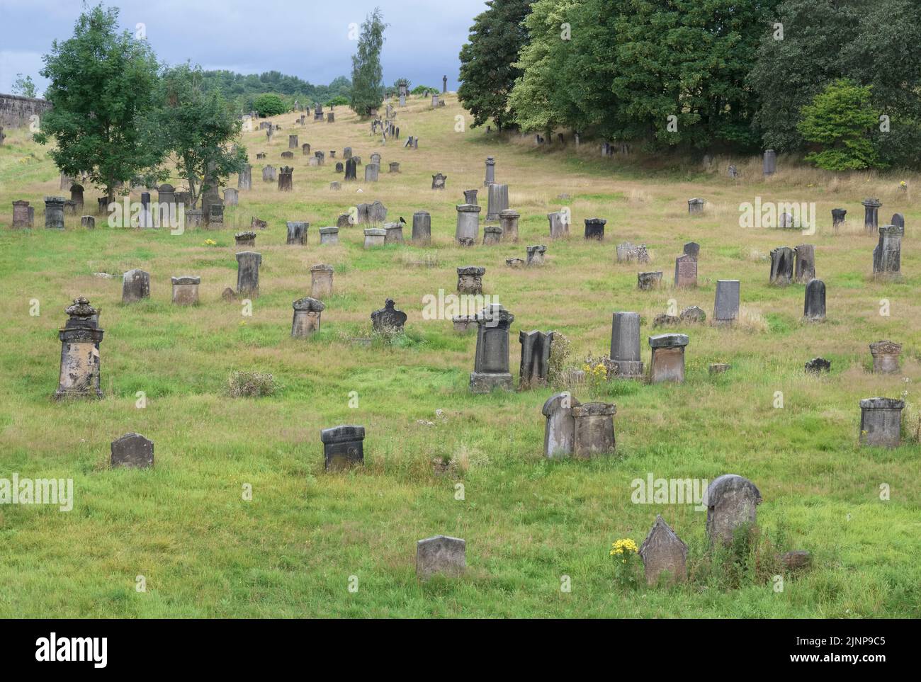 Sighthill cemetery old headstones in Glasgow graveyard Stock Photo - Alamy