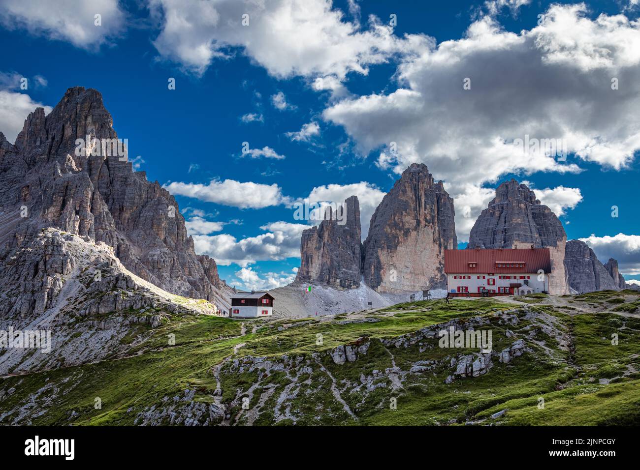 Dreizinnen hut on Tre Cime di Lavaredo background, Dolomites, Italy ...