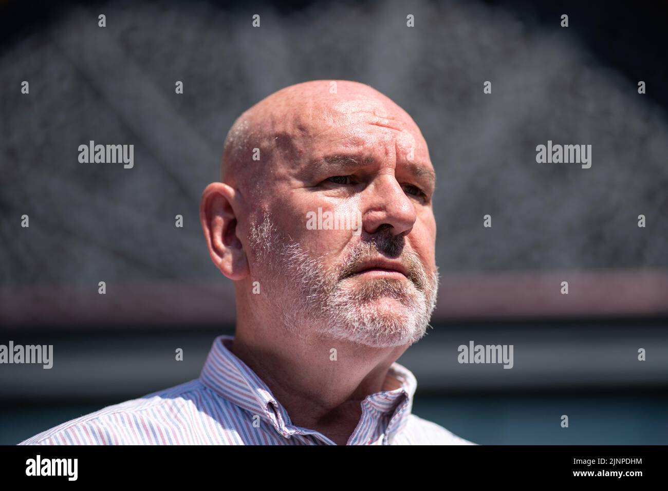 Line kings cross hi-res stock photography and images - Alamy