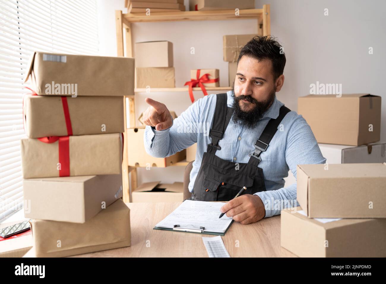 Online Sales Shipment, Small Business Owner Delivery Service. Business ...