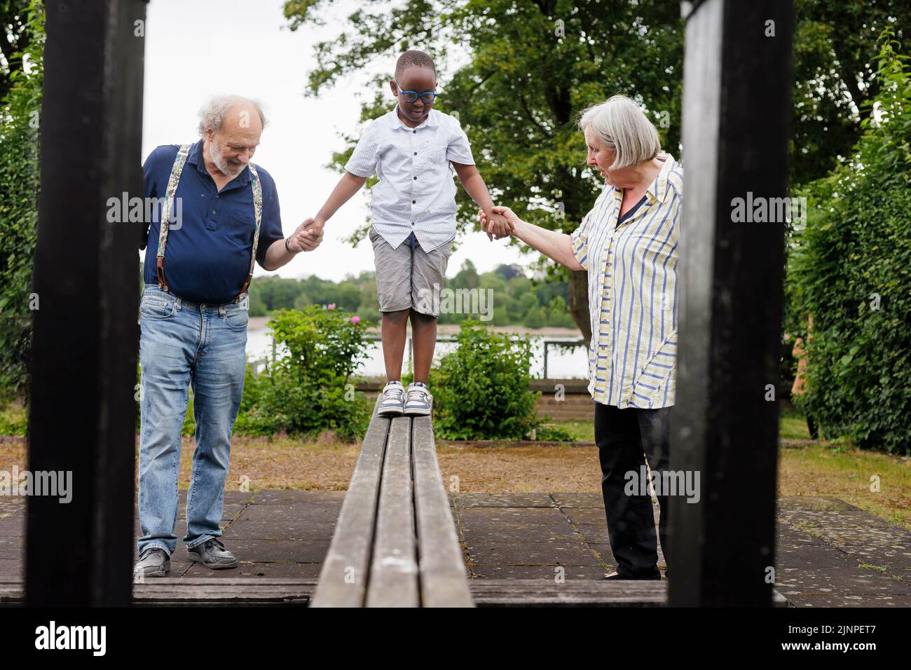 Bonn, Deutschland. 16th May, 2022. temporary grandparents. Grandparents ...