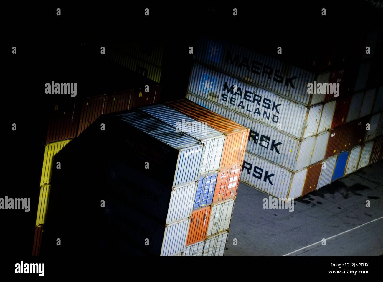 Kristiansand, Norwegen. 24th May, 2022. Overseas containers from MAERSK ...