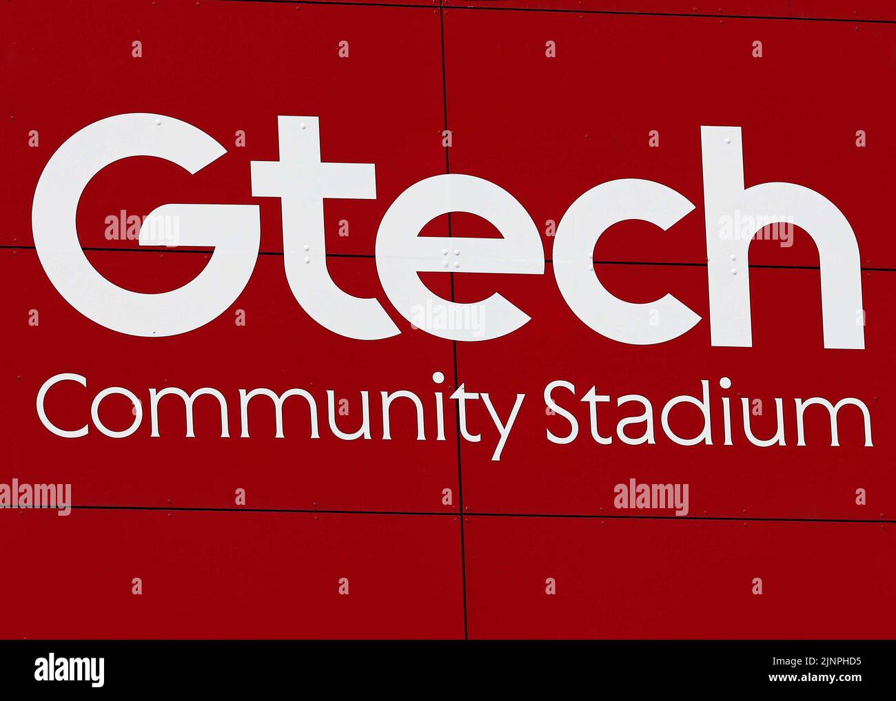 London, UK. 13th Aug, 2022. 13th August 2022; Gtech Community Stadium ...