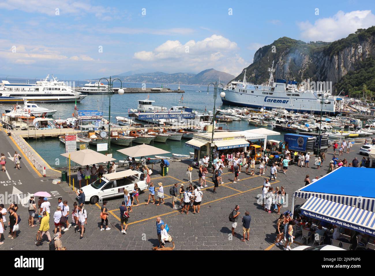 Porto di capri hi-res stock photography and images - Alamy