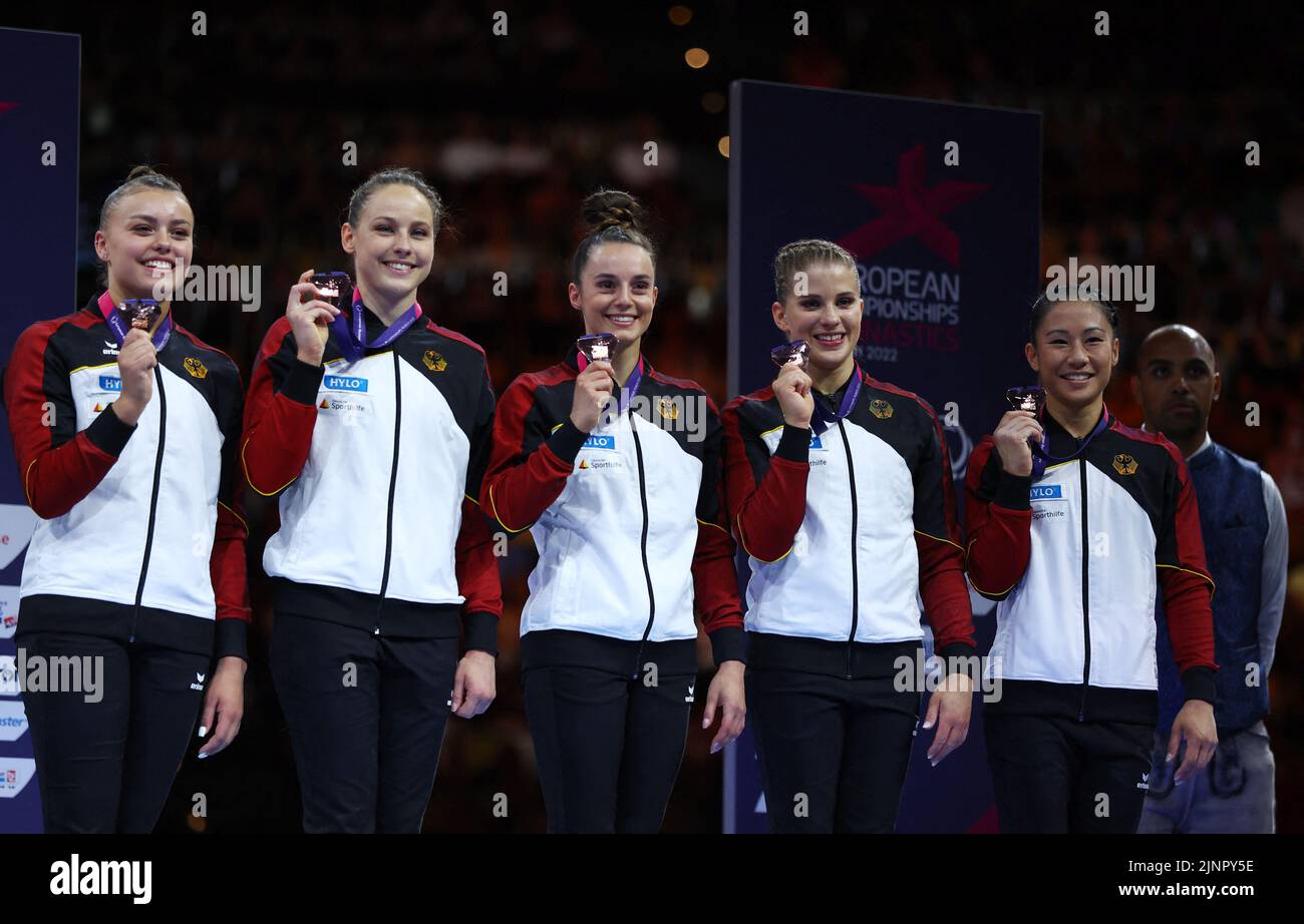 Sarah schaefer hi-res stock photography and images - Alamy