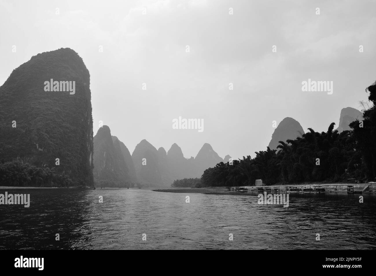 Li river boat Black and White Stock Photos & Images - Alamy