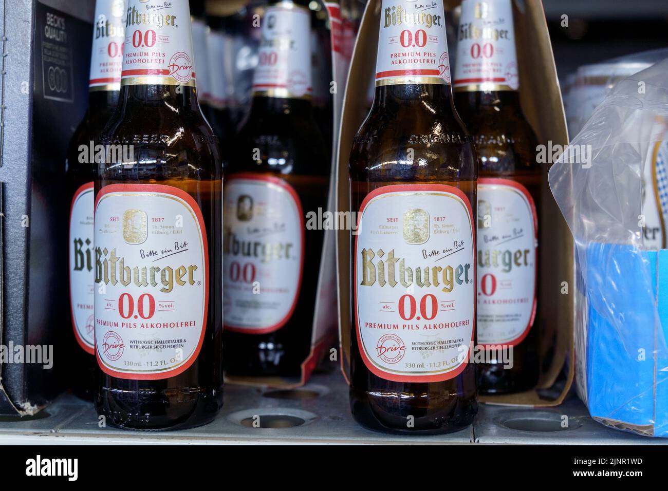 Bitburger logo hi-res stock photography and images - Alamy