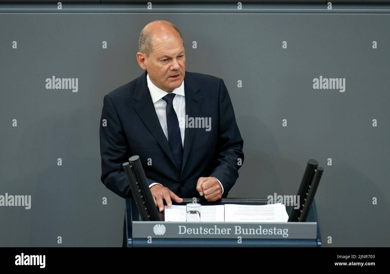 Government declaration by Olaf Scholz (SPD), Federal Chancellor, in the ...