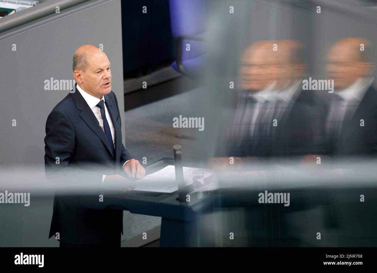 Government declaration by Olaf Scholz (SPD), Federal Chancellor, in the ...