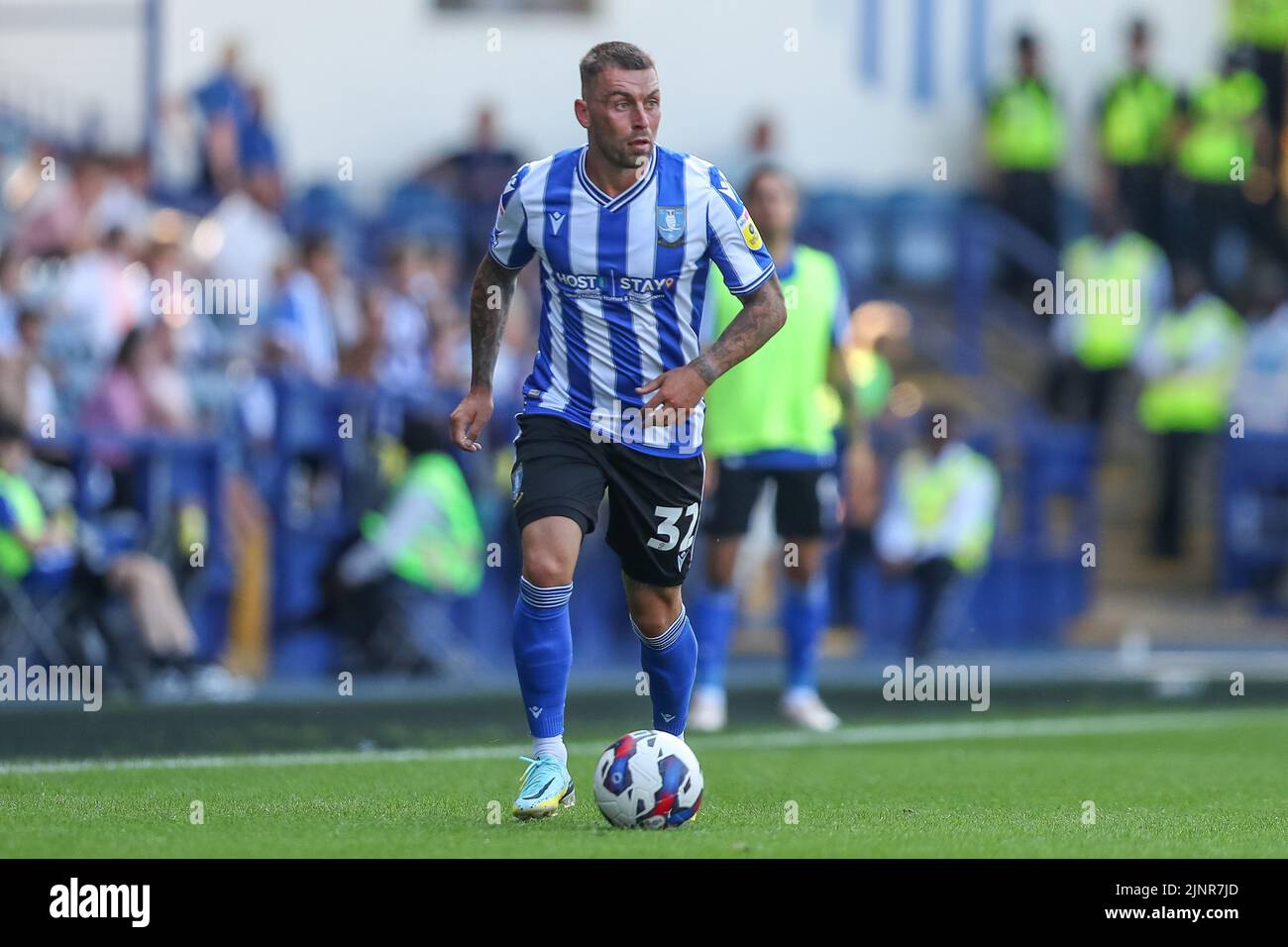 Gareth hunt hi-res stock photography and images - Alamy