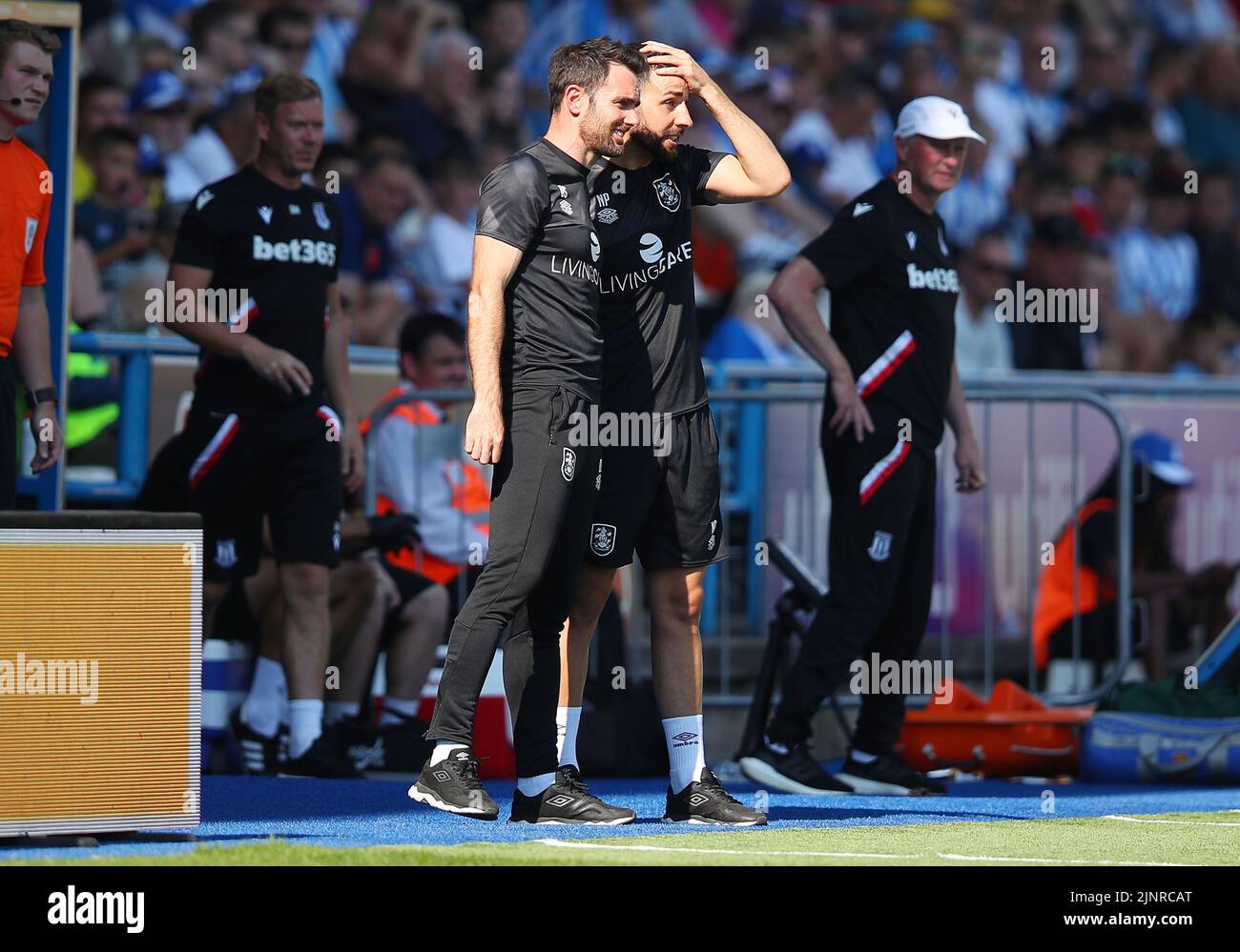 Danny schofield of huddersfield town football club hi-res stock ...