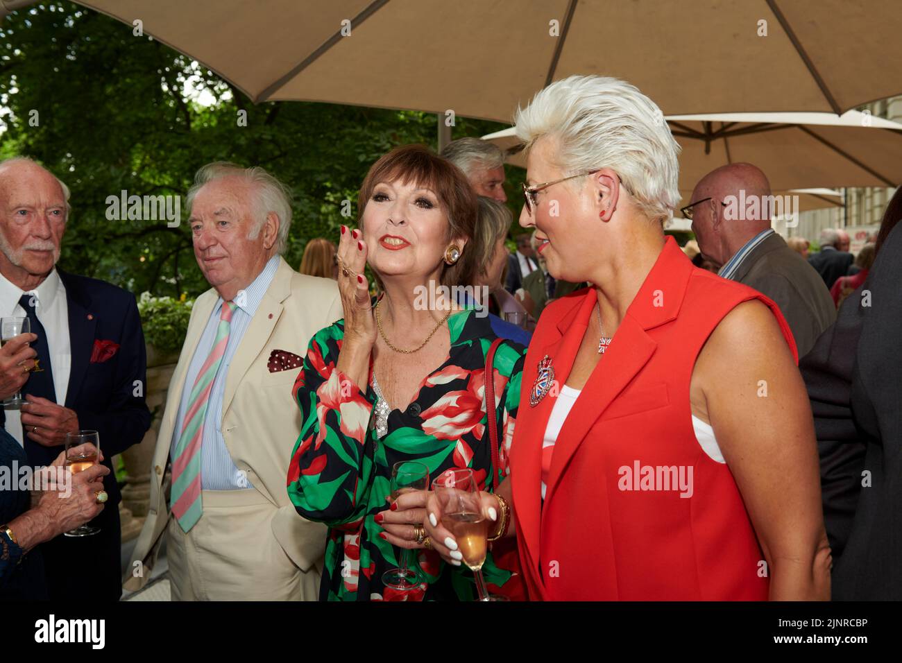 Anita Harris, Caroline Monk, Roger McGough, Jimmy Tarbuck at Lunch for ... Anita Harris, Caroline Monk, Roger McGough, Jimmy Tarbuck at Lunch for ...