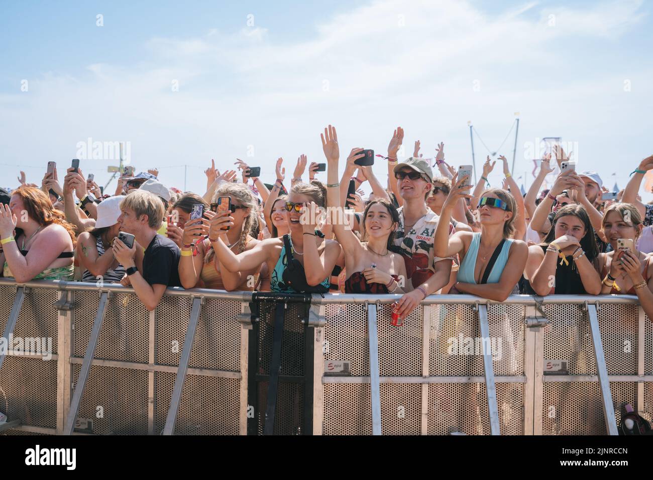 Newquay, Cornwall, UK. 13th August, 2022. Main stage crowd at ...