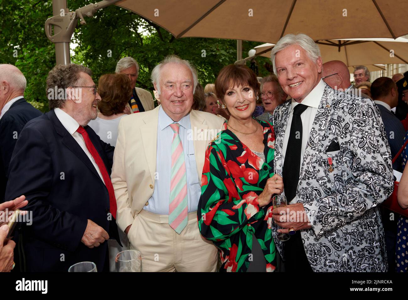 Jimmy tarbuck birthday hi-res stock photography and images - Alamy