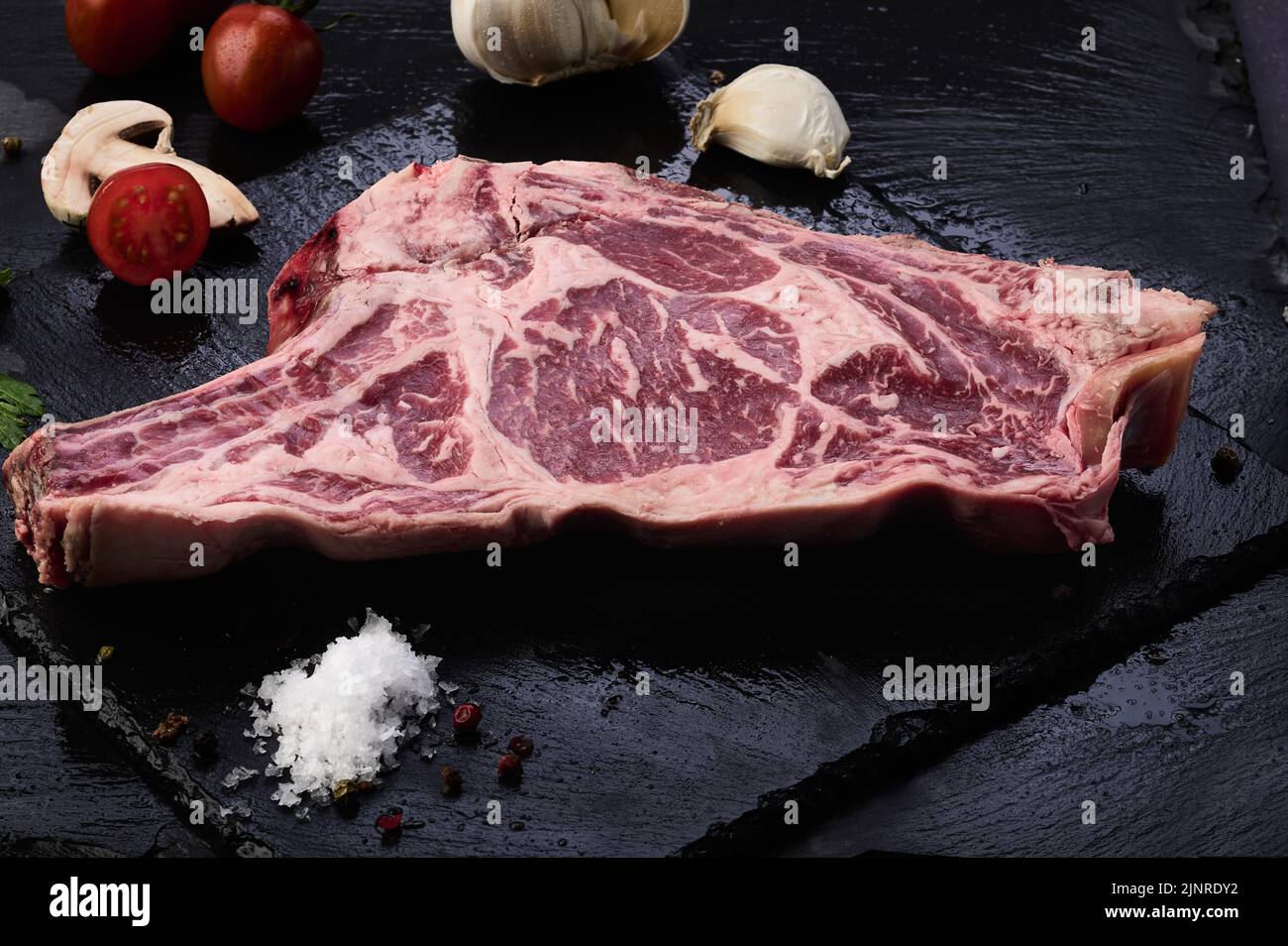 Bone in meat hi-res stock photography and images - Alamy