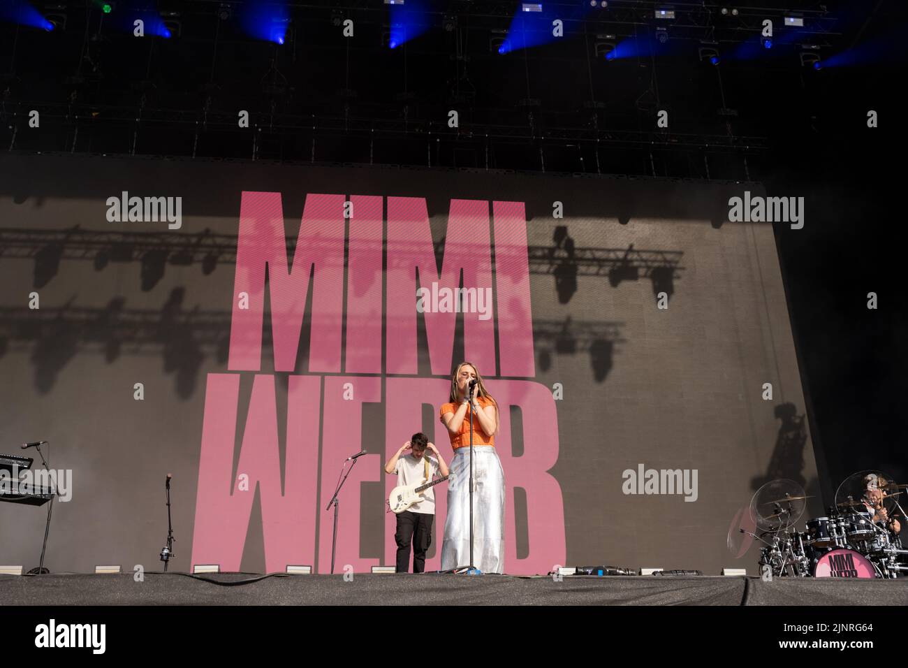 Mimi webb singer hi-res stock photography and images - Alamy