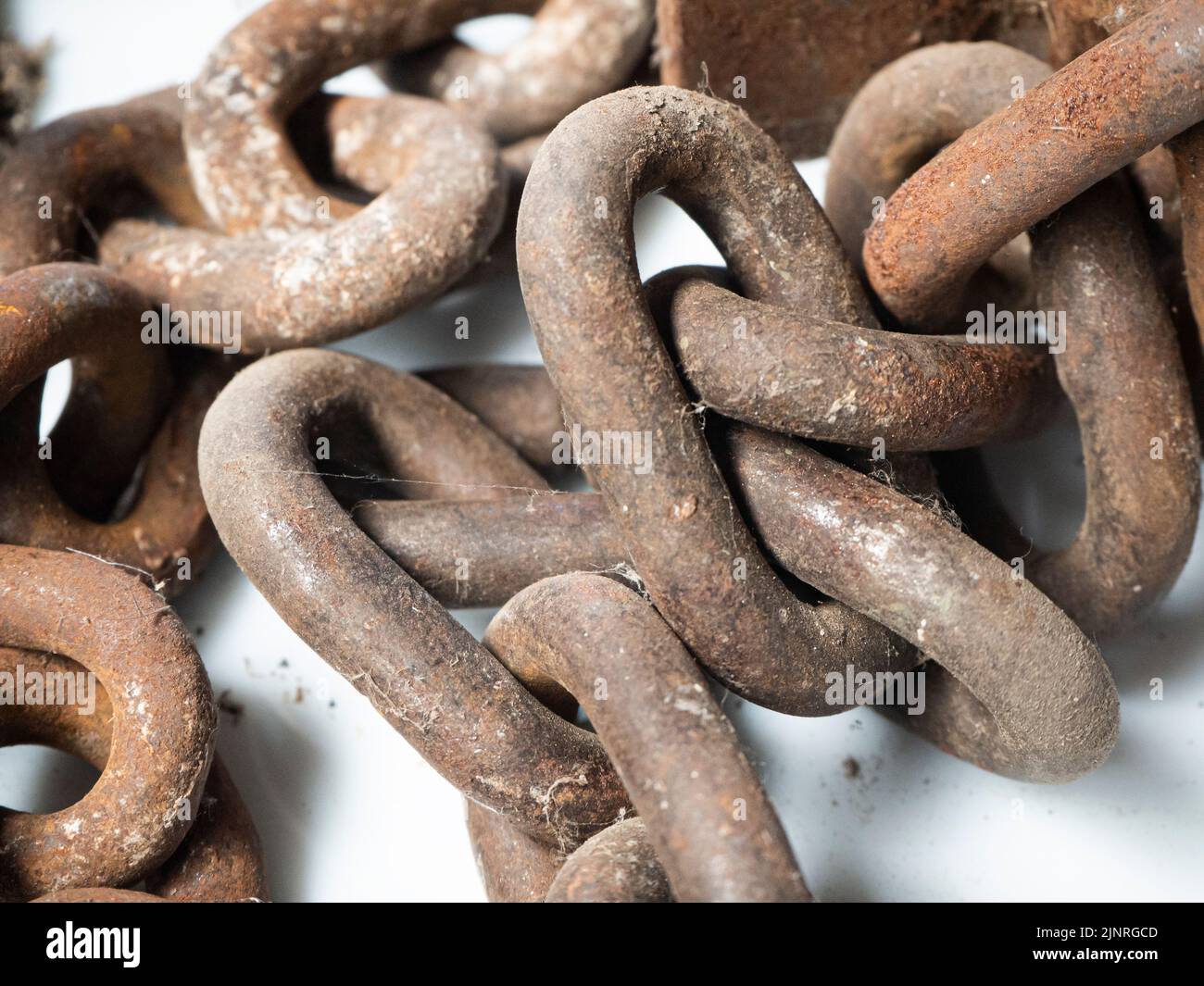 Rusted chains hi-res stock photography and images - Alamy