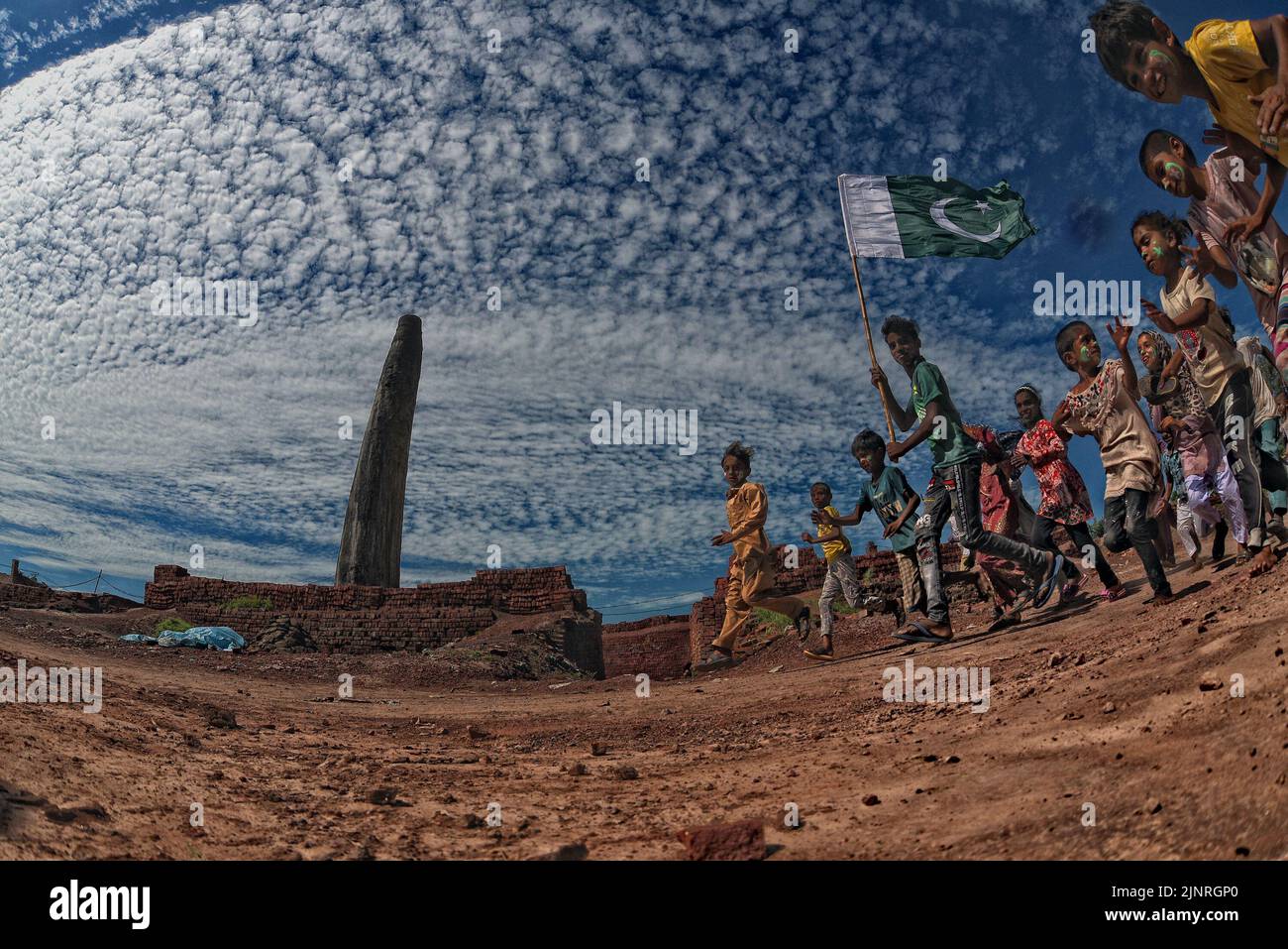 Pakistani bricks kiln labour's children and workers of United Social ...