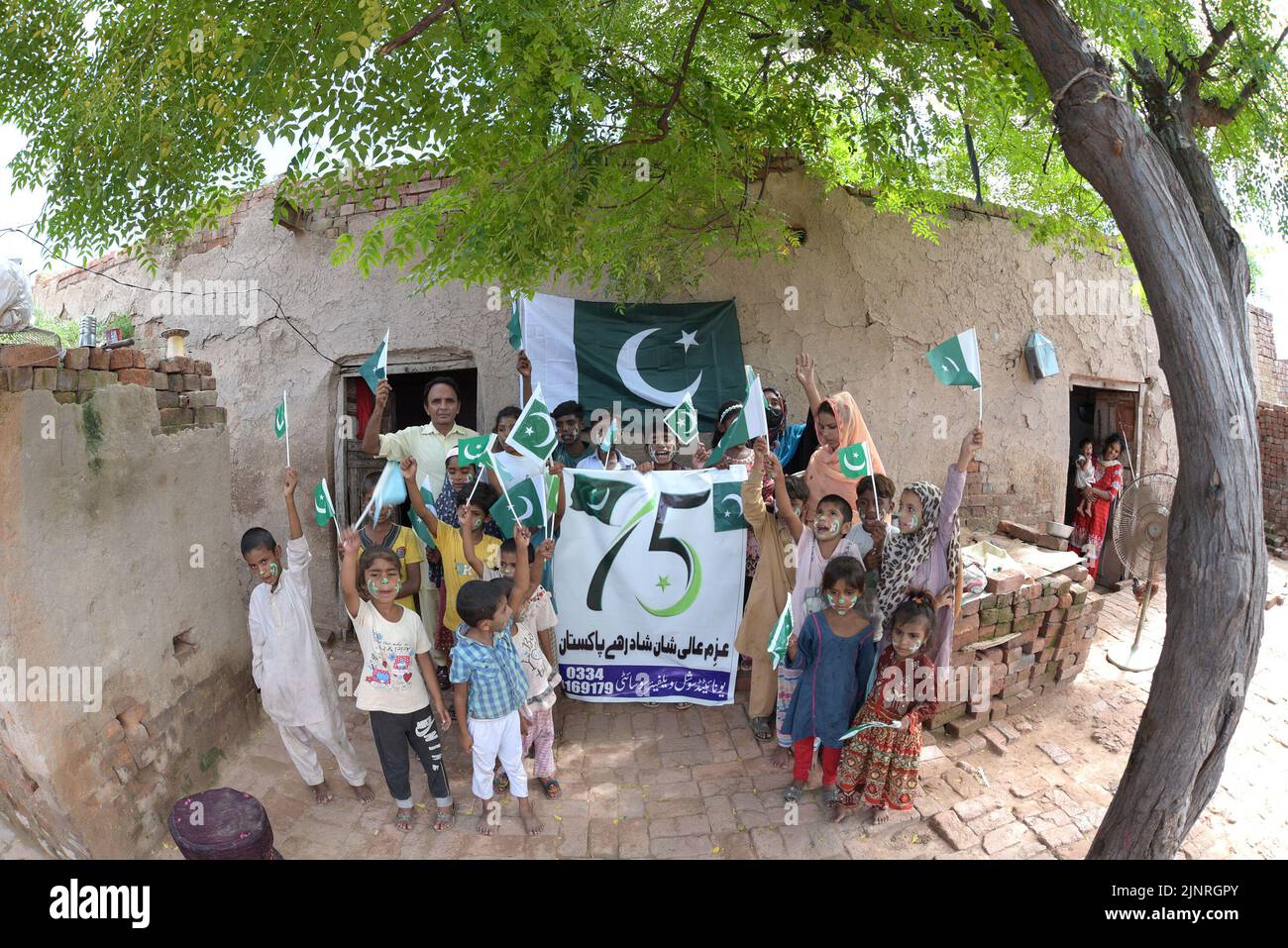 Pakistani bricks kiln labour's children and workers of United Social ...