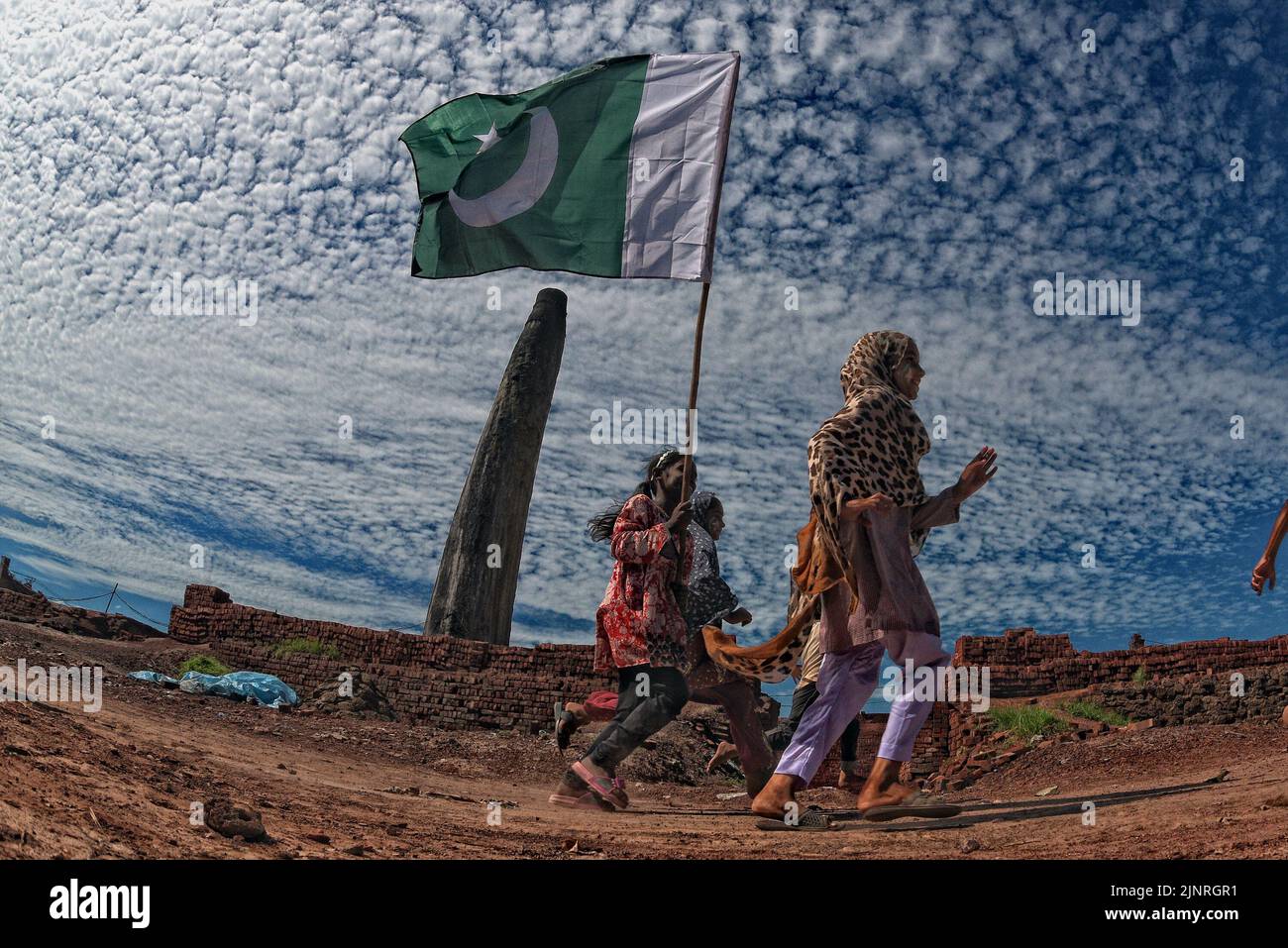 Pakistani bricks kiln labour's children and workers of United Social ...