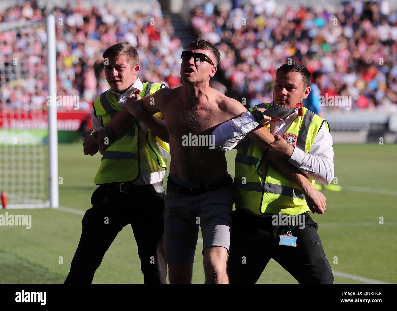 13th August 2022; Gtech Community Stadium, Brentford, London, England ...