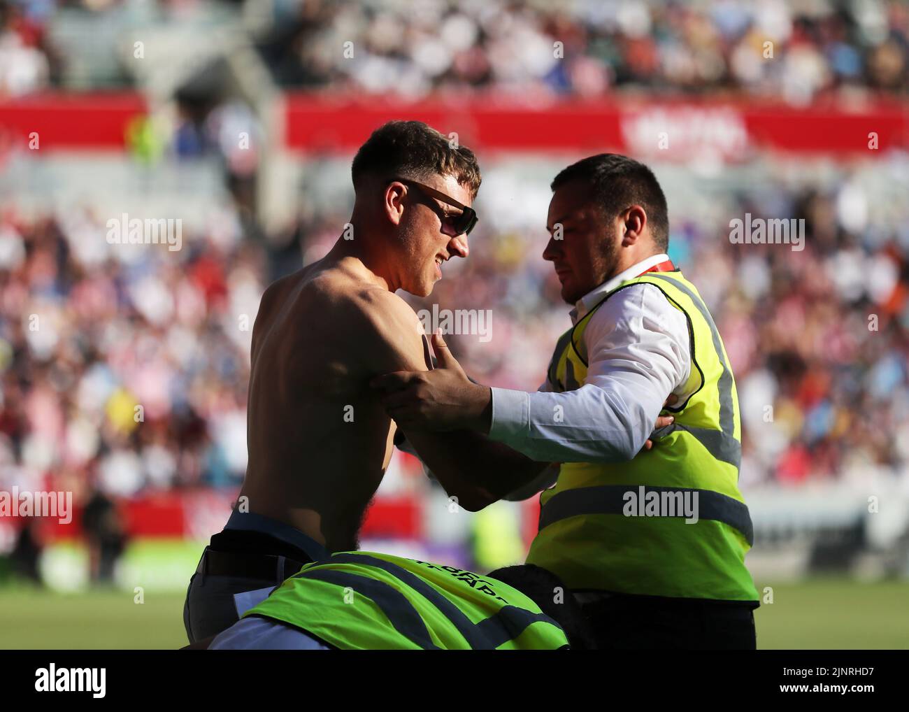 13th August 2022; Gtech Community Stadium, Brentford, London, England ...