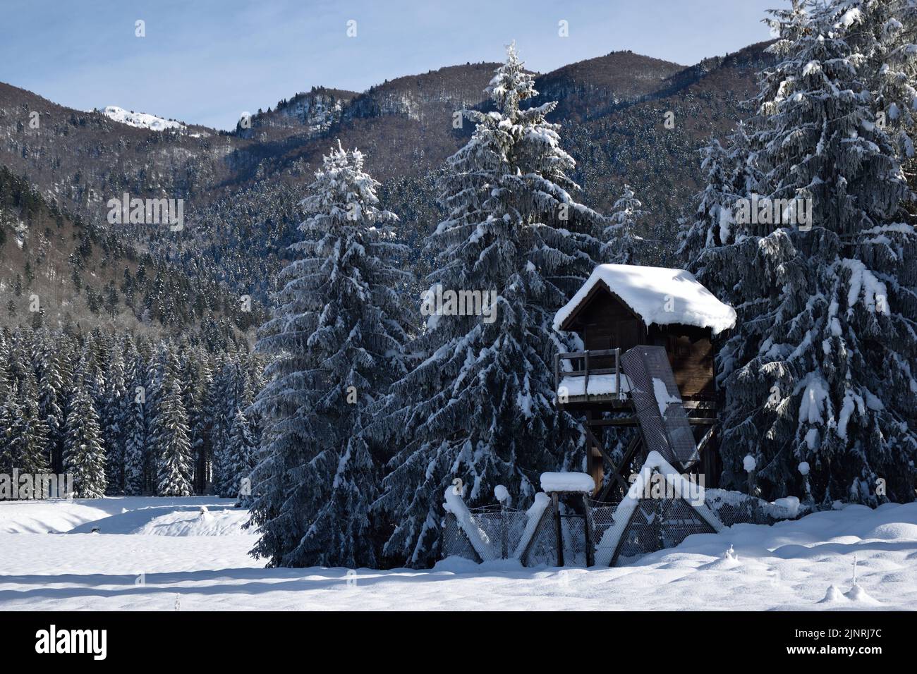 Winter hut hi-res stock photography and images - Alamy